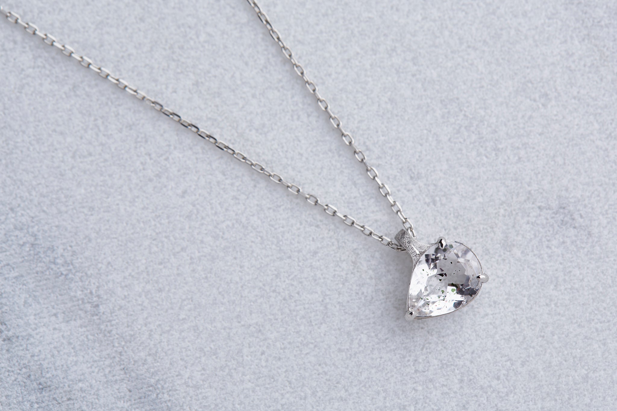 ピンクファイヤークォーツネックレス– Ryui