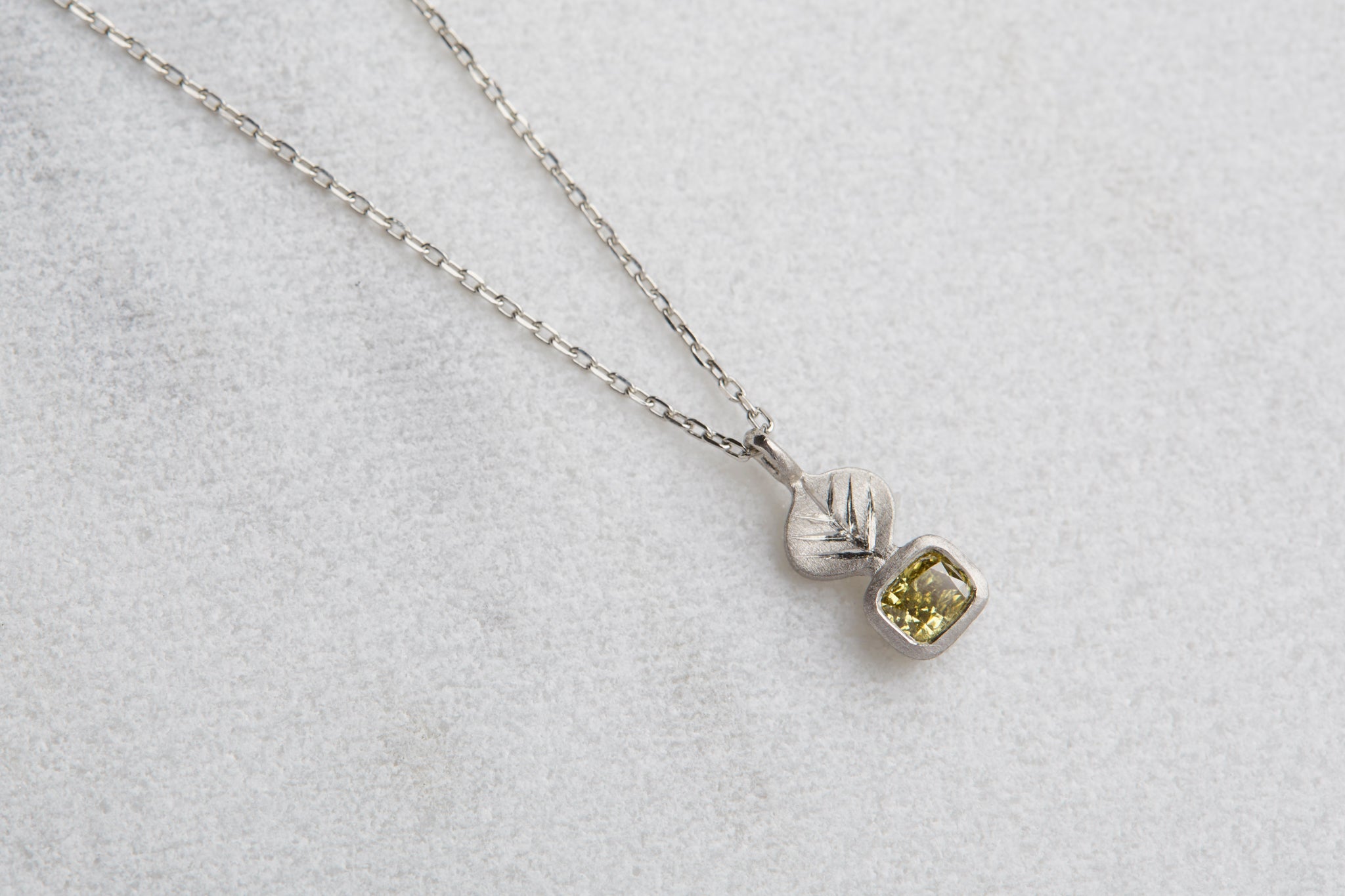 Leaf ダイヤモンドネックレス– Ryui