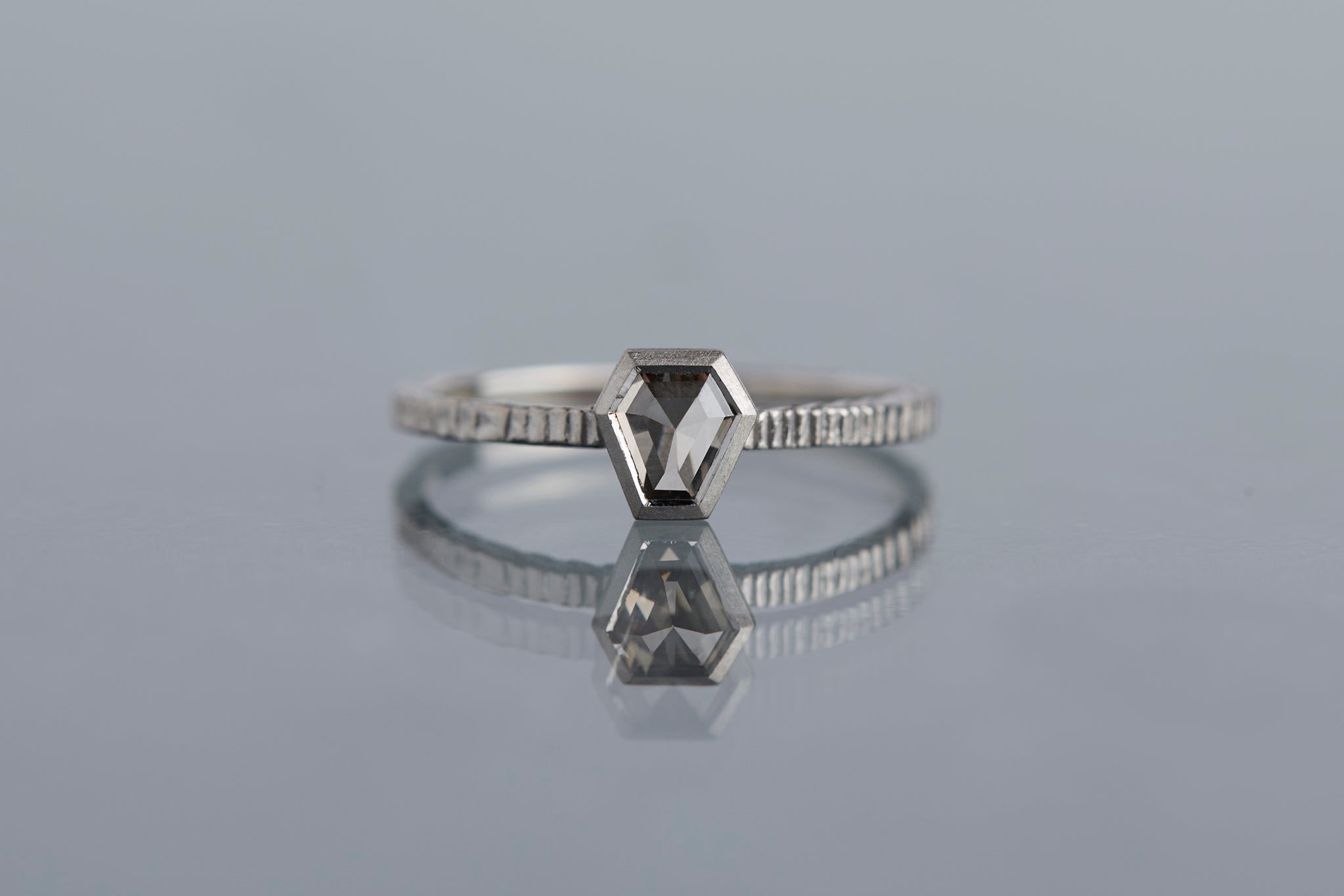 Unknonwn knowns line ダイヤモンドリング– Ryui