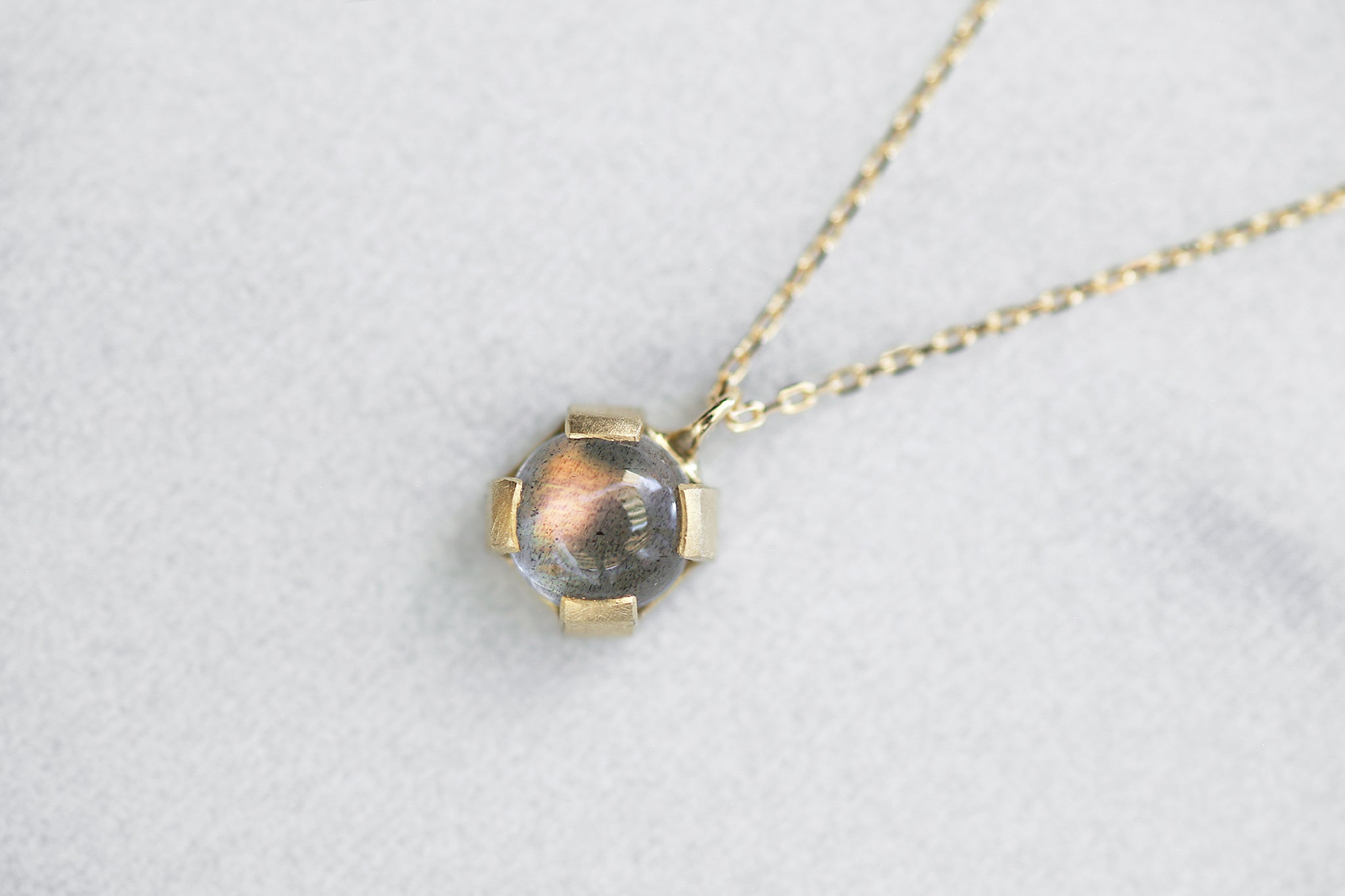 オレンジラボラドライトネックレス– Ryui