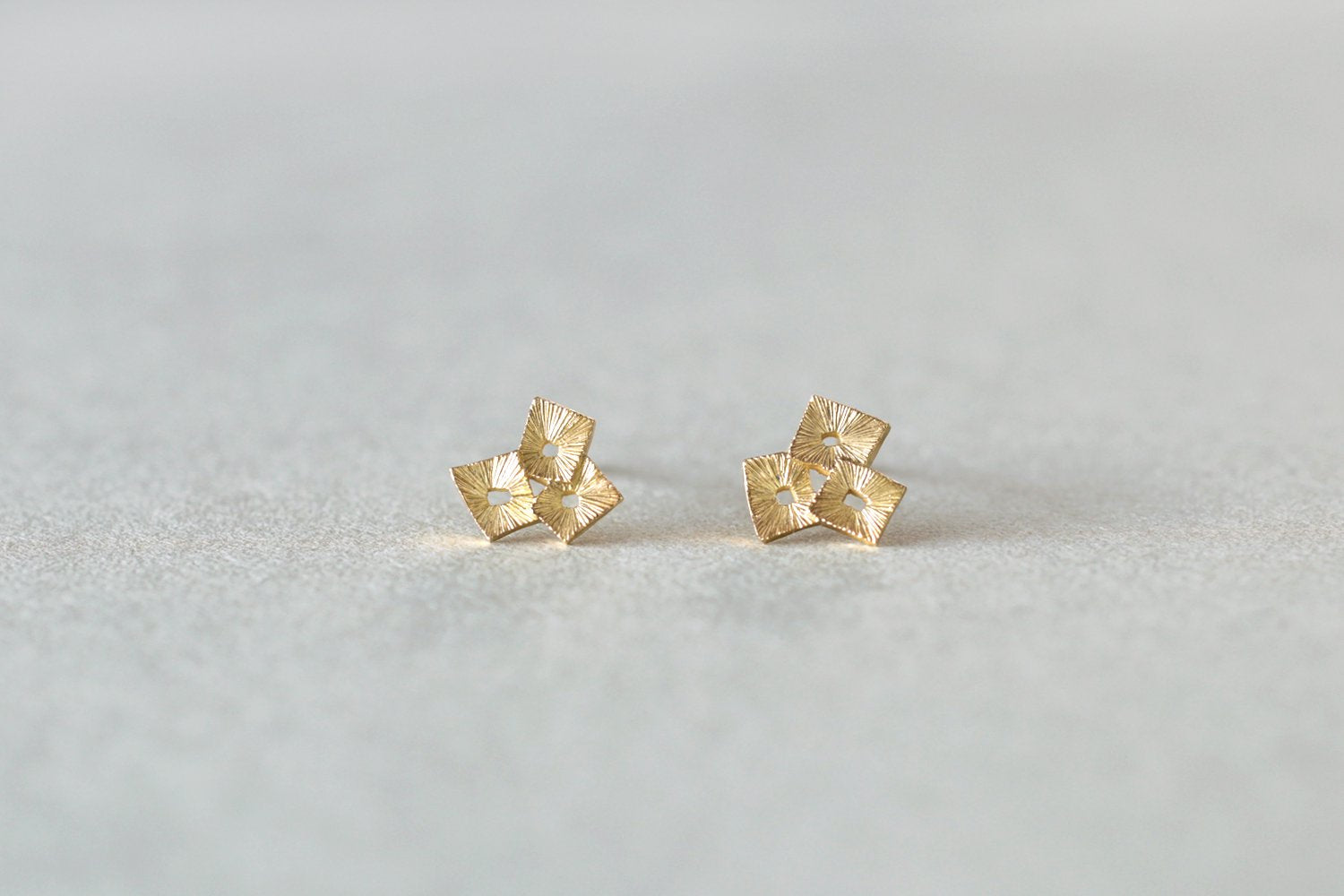 Akiraka ピアス / K18 – Ryui